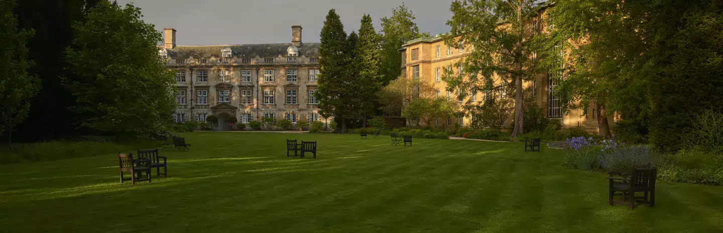 Dr Luca Sapienza | Christs College Cambridge